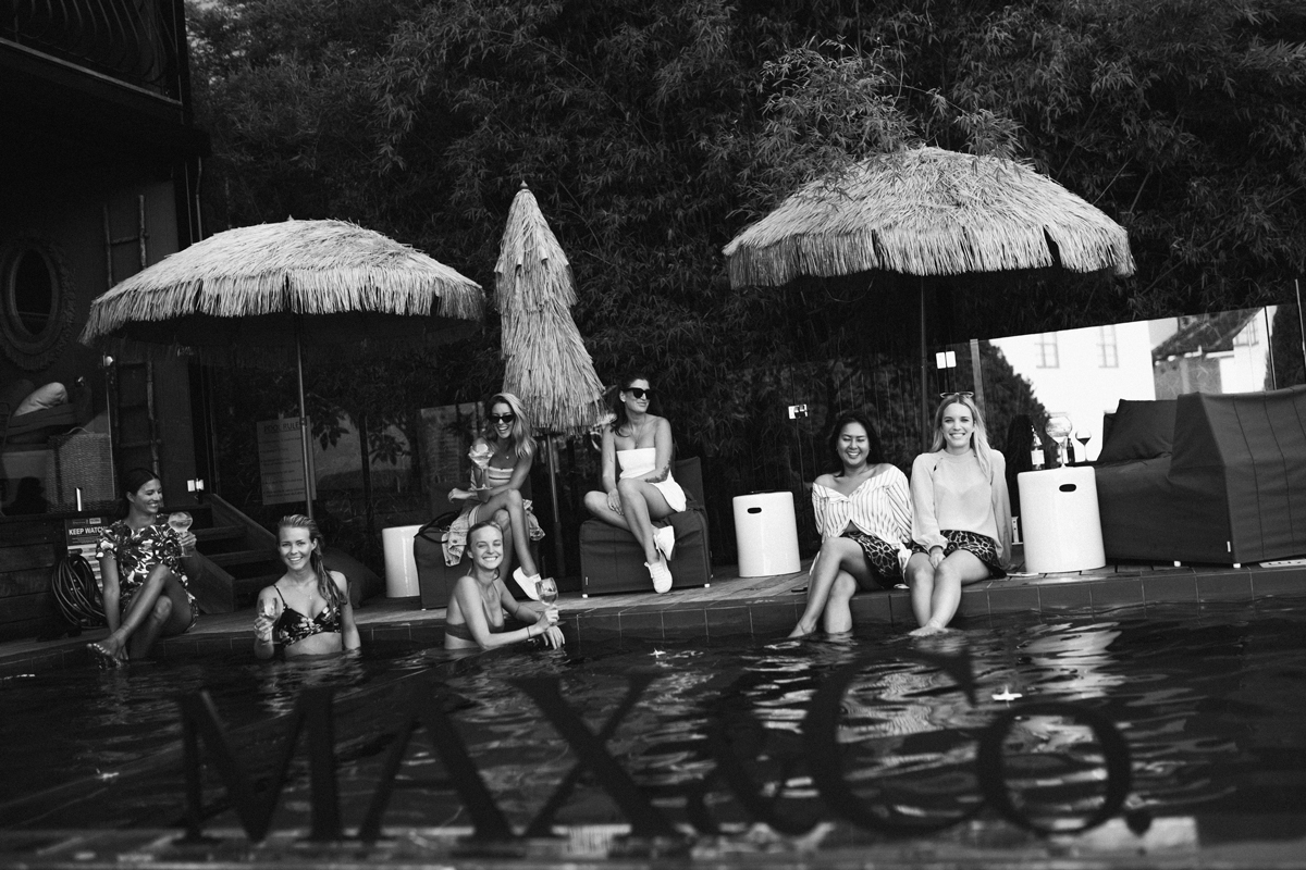 You can so do Mondays.. well if you're poolside at La Piscine that is ...